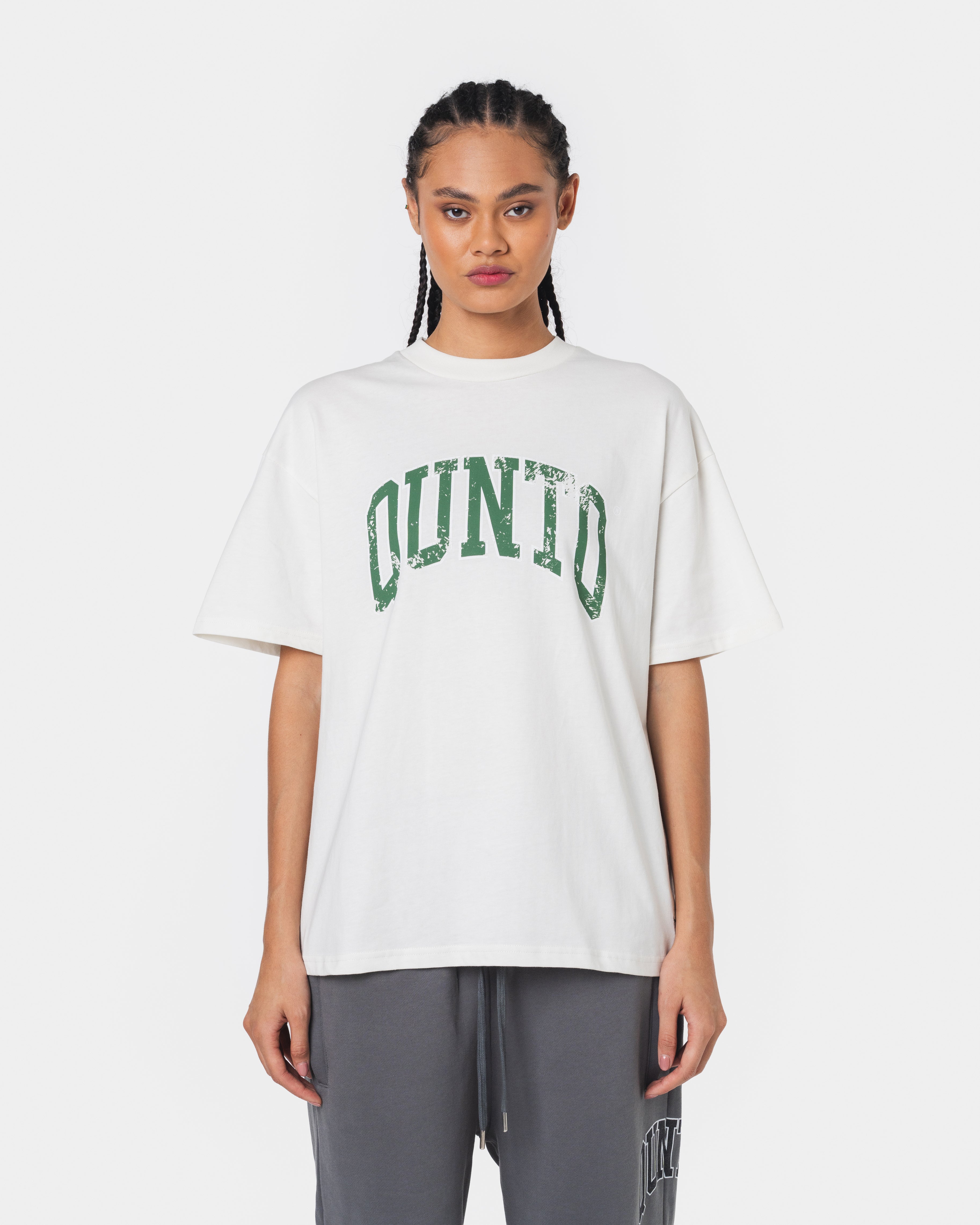 QUNTO GREEN ON WHITE TSHIRT – QUNTO™