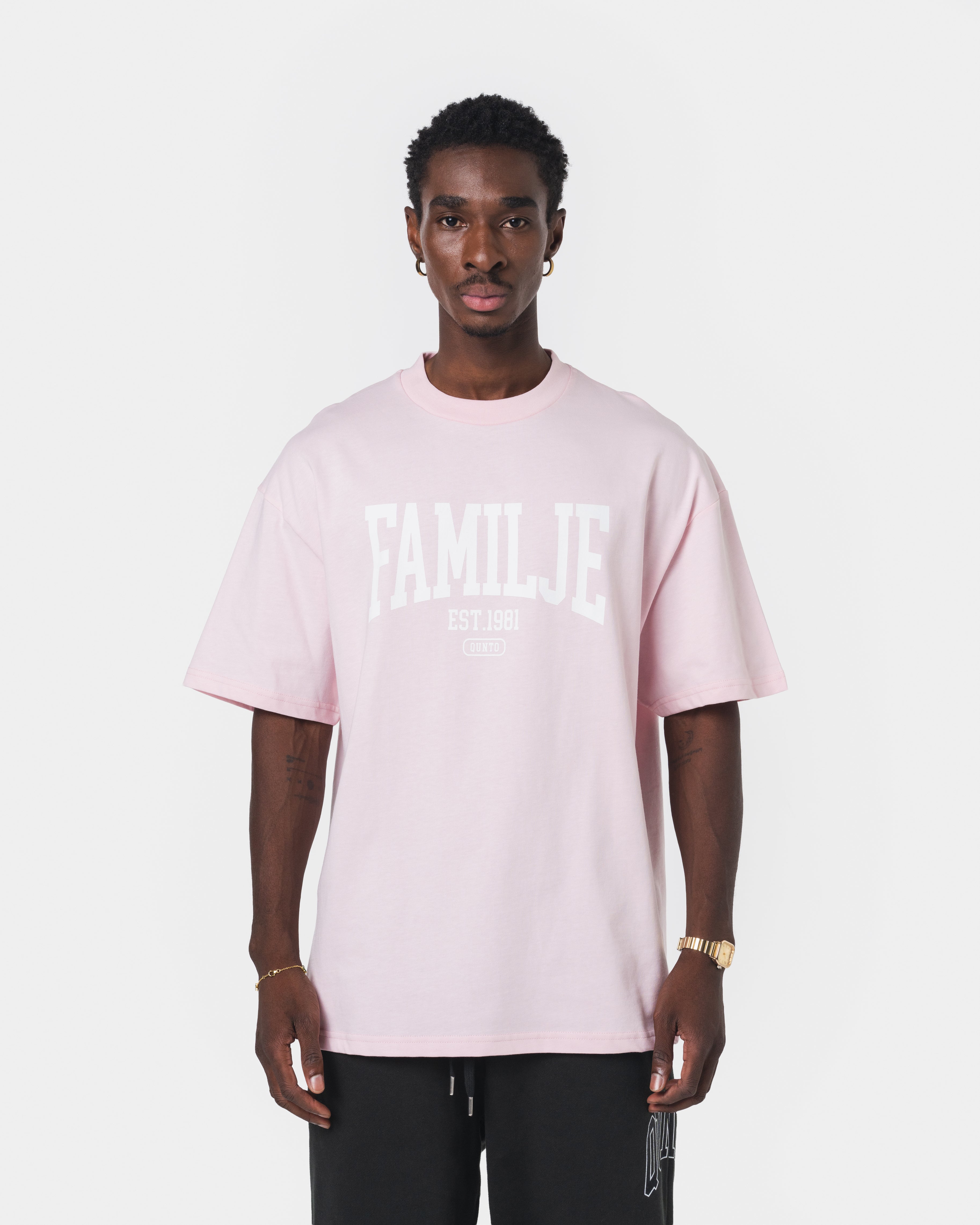 FAMILJE PINK TSHIRT – QUNTO™